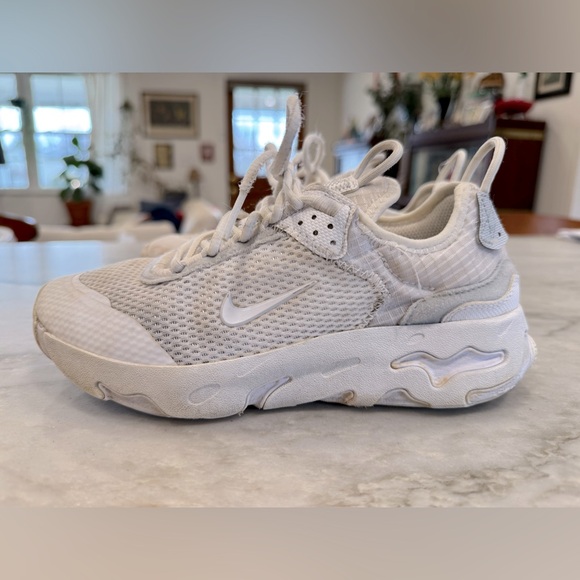 Nike | Shoes | Nike Kids White Sneakers | Poshmark